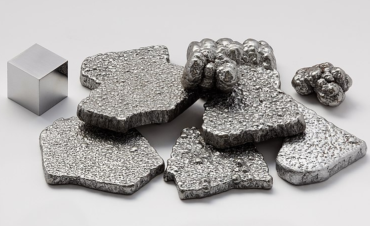 Best Steel for Knives: A Guide to Finding The Right Blade Materials ...