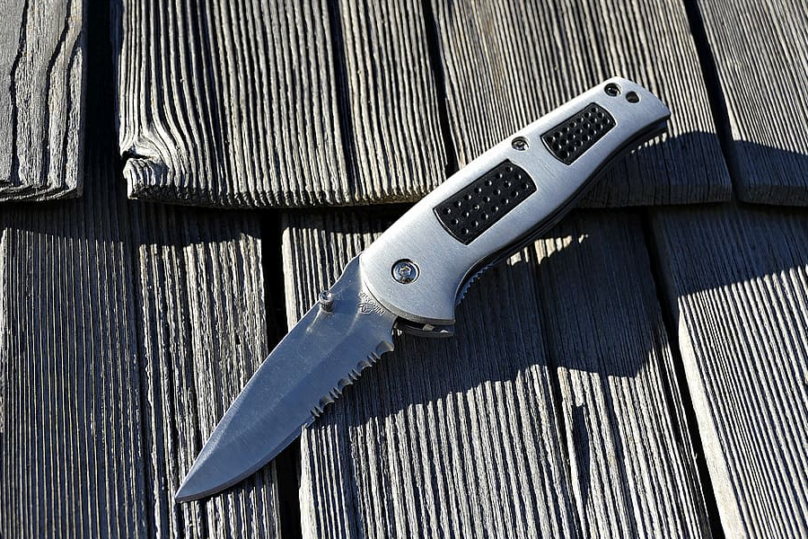 How to Sharpen Utility Blades in 14 Simple Steps (And 5 Alternative ...